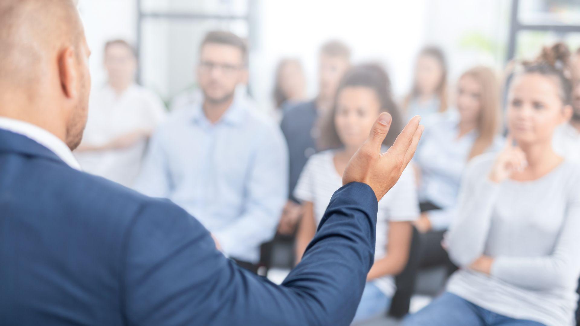 Wie starte ich als Coach mit LinkedIN richtig? - Reelmotion